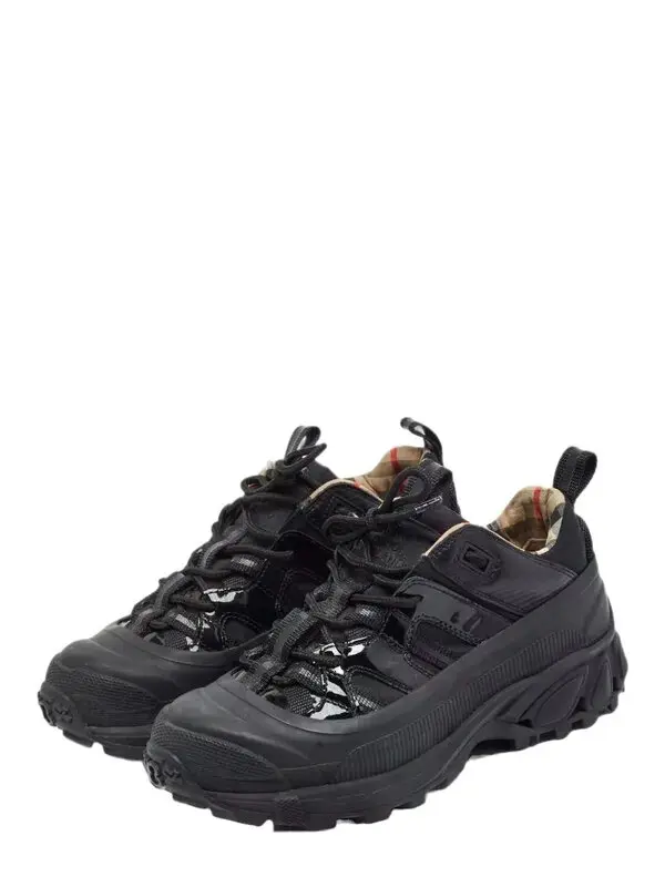 Burberry Arthur Sneakers - Black