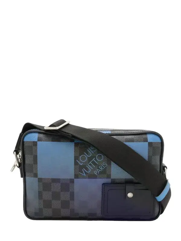 LOUIS VUITTON 2020 Damier Graphite Giant Alpha Messenger Bag - Black