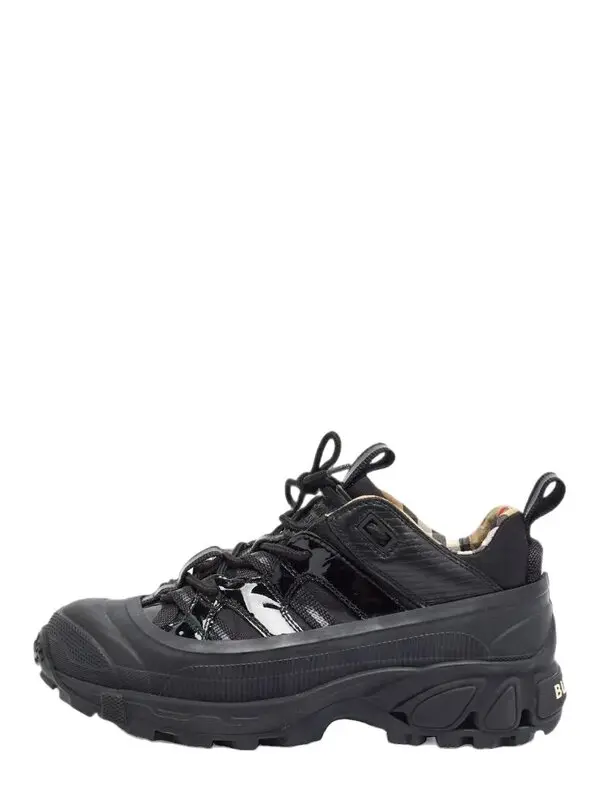 Burberry Arthur Sneakers - Black