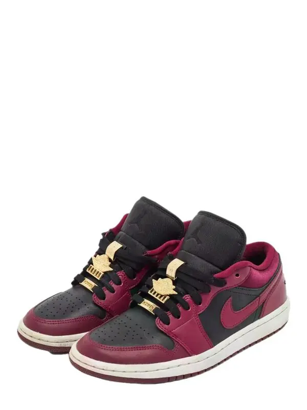 JORDAN 1 Dark Beetroot Sneakers - Red