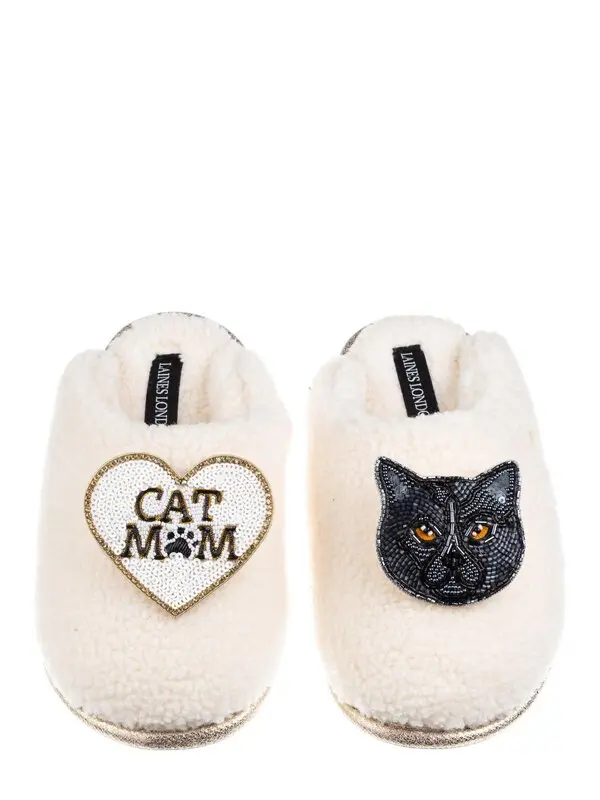 LAINES LONDON Teddy Towelling Closed Toe Slippers With Cat Brooches - White