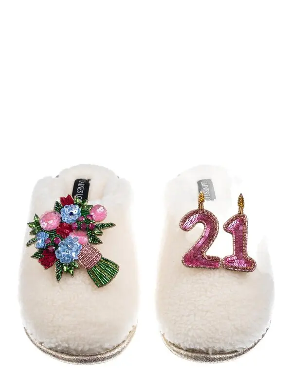LAINES LONDON Teddy Towelling Closed Toe Slippers With Brooch Embellishments - White