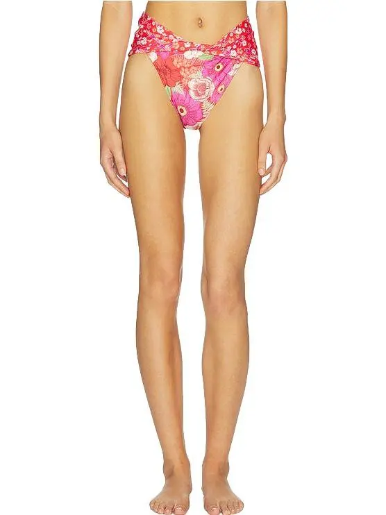 Agua Bendita X Lily Brazilian Bottom - Bahia