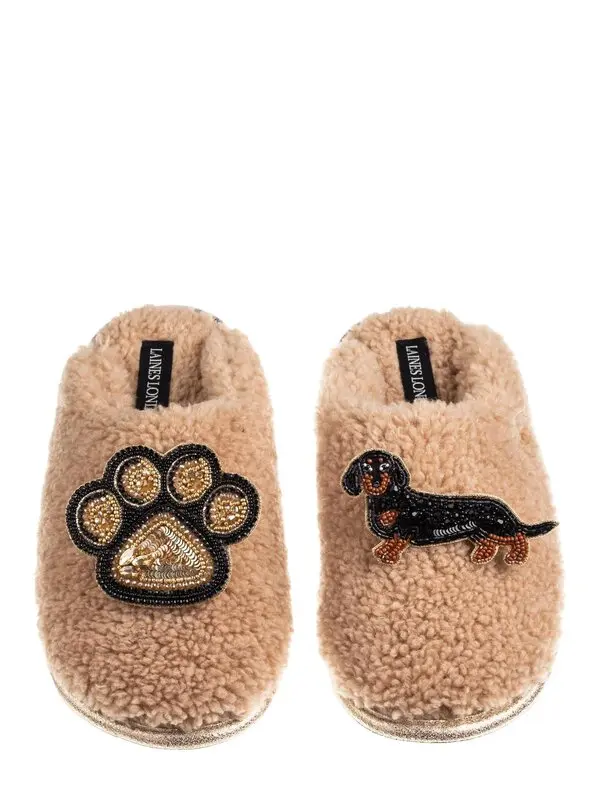 LAINES LONDON Teddy Closed Toe Slippers With Paw And Dachshund Brooches - Brown