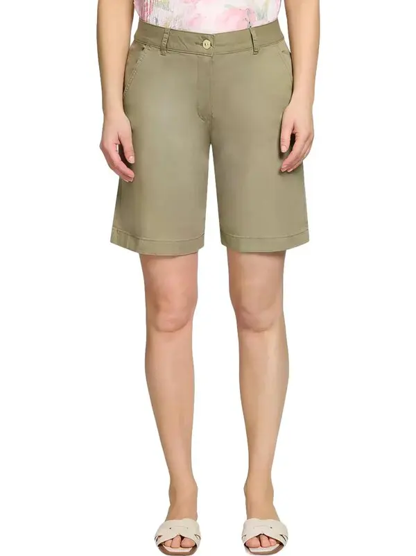 BETTY BARCLAY Tailored Shorts With Button And Zip Fly - Green