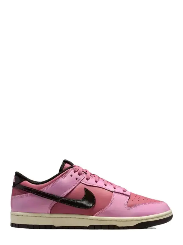 Nike Dunk Low Retro Sneakers - Pink