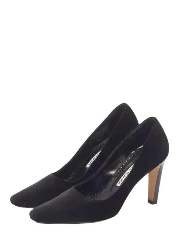 Manolo Blahnik Velvet Heeled Pumps - Black