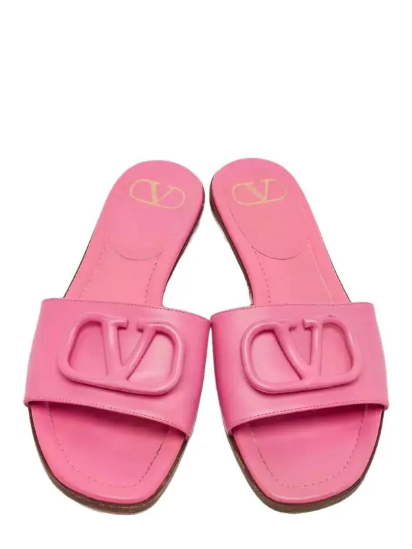 Valentino Garavani Leather Vlogo Signature Flat Slide Sandals - Pink