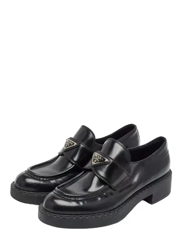 Prada Logo Plaque Loafers - Black