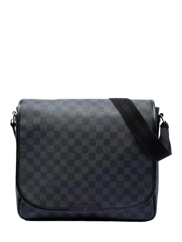 LOUIS VUITTON Damier Graphite Daniel Mm Crossbody Bag - Black