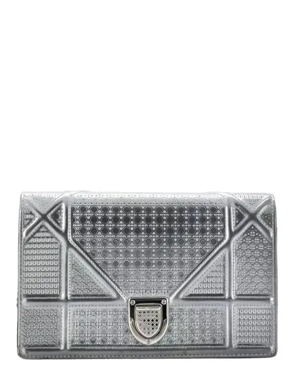 Dior Diorama Wallet On Chain Cannage Embossed Calfskin Clutch Bag - Silver