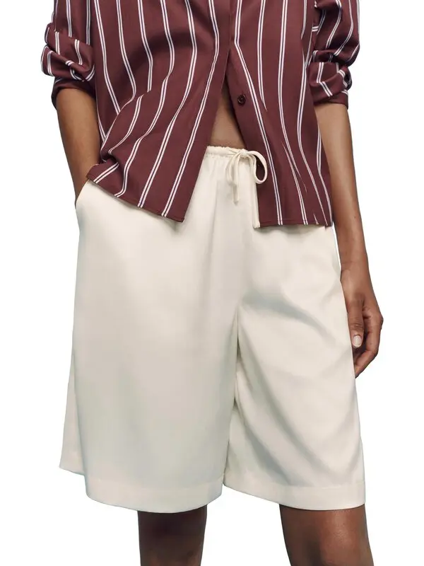 REFORMATION Sandy Satin Short - Ivory