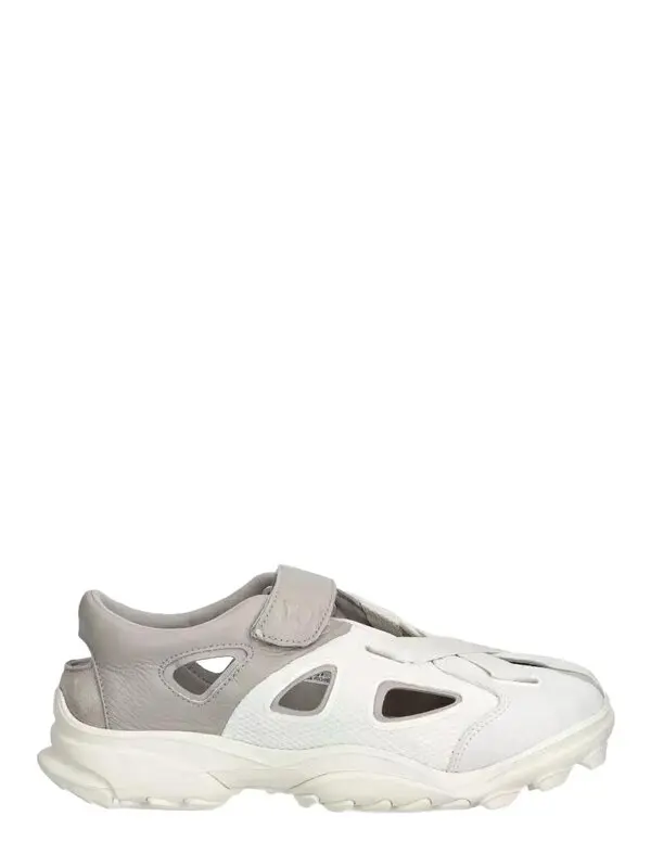 Y3 Gsg9 Touch-strap Cut-out Slip-ons - Neutrals
