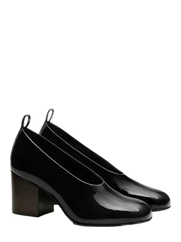 AMI Paris Cow Leather Pumps - Black