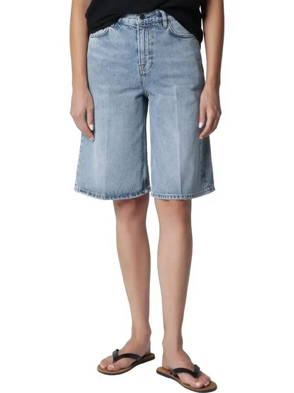TOTEME True Vintage Denim Bermuda Shorts - Light Blue