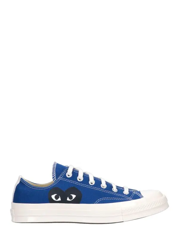Play Comme Des Garcon Low-top Canvas Sneakers With Graphic Heart Detail - Blue