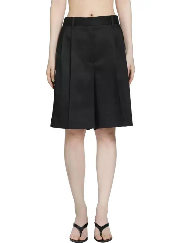 Khaite Auggie Pleated Shorts - Black