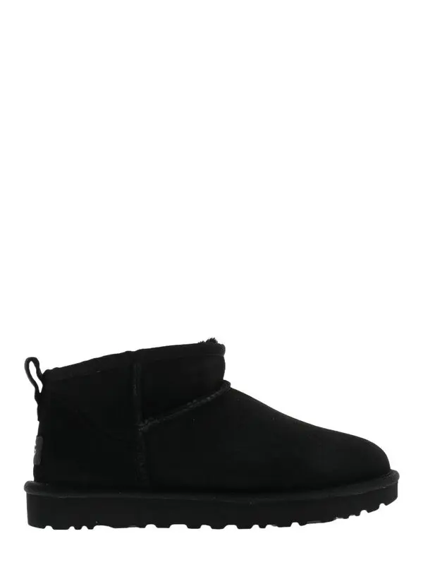 UGG Logo Short Boots - Black