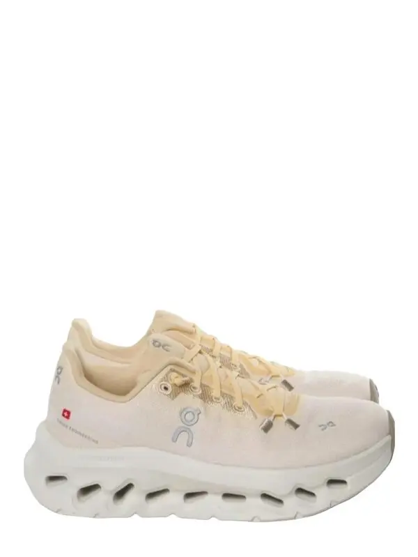 On Cloudtilt Lace-up Sneakers - Beige