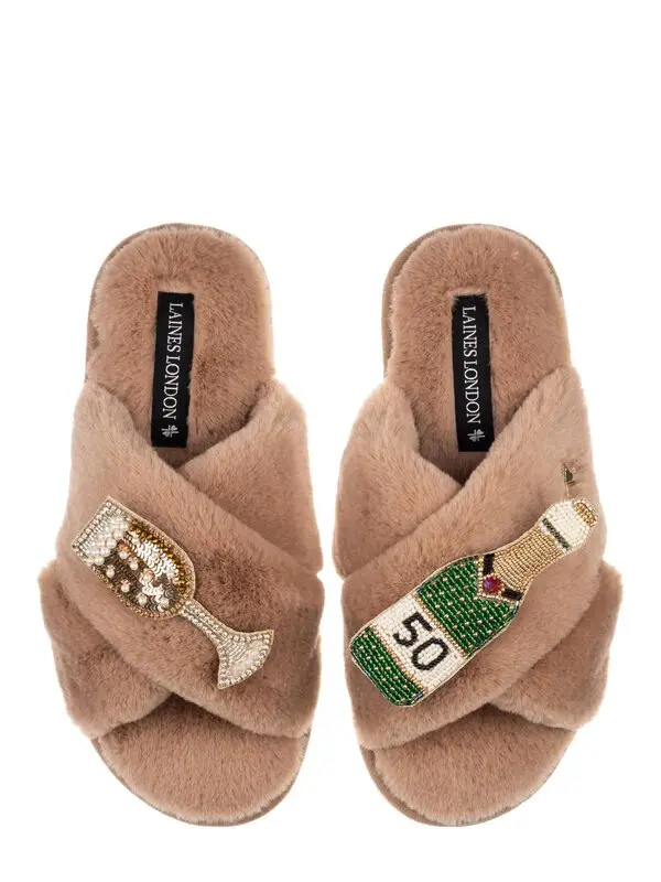 LAINES LONDON Faux Fur Slippers With Embellished Brooches - Brown
