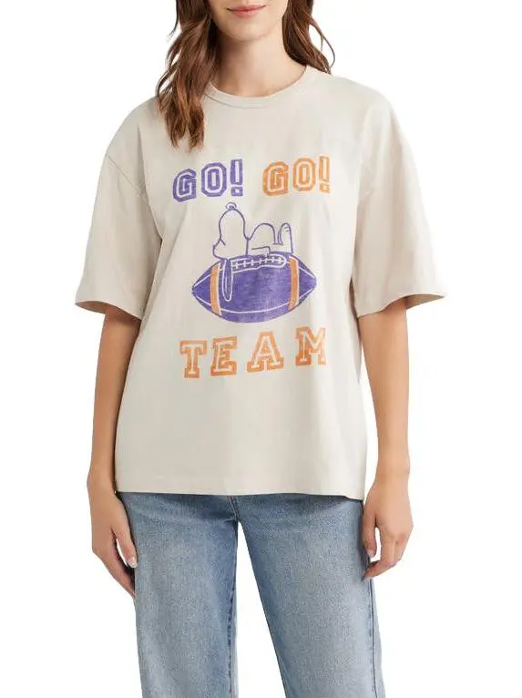Junk Food Snoopy Graphic T-shirt - Birch