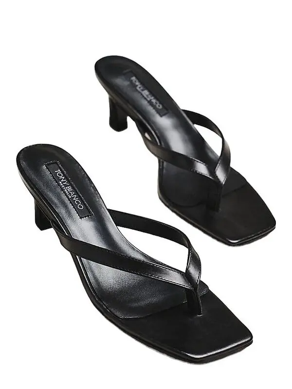 TONY BIANCO Black Leather Kitten Heel Thong Sandals - Black Como