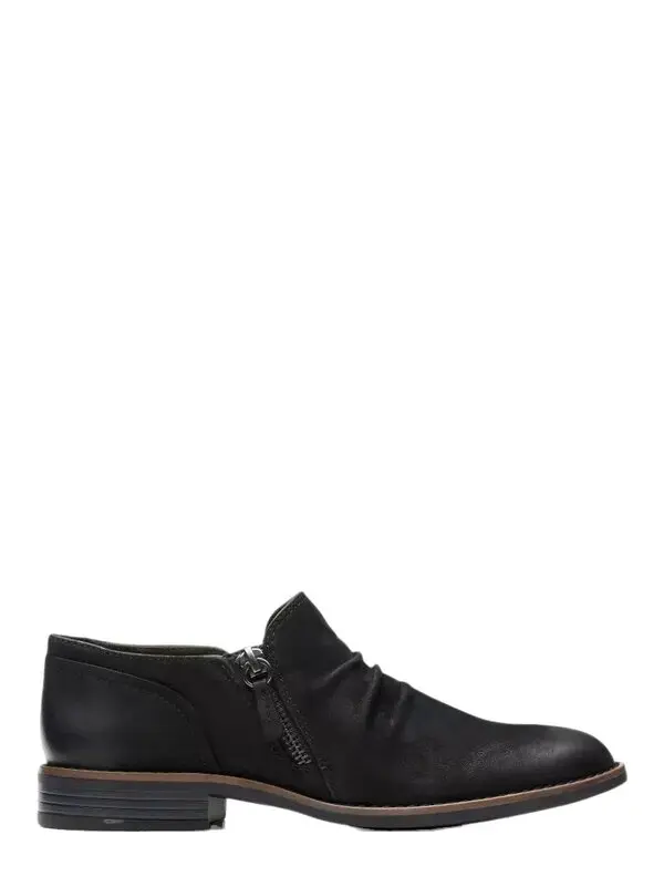 Clarks Camzin Pace Leather Loafers - Black