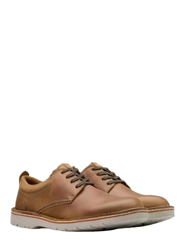 Clarks Eastridge Low Derby Shoes - Brown