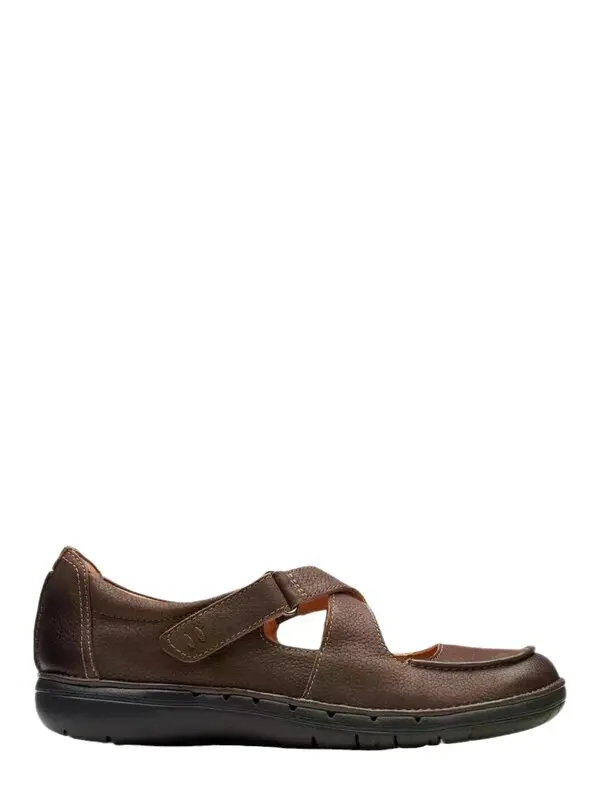 Clarks Un Loop Strap Round-toe Slip-on Shoes - Brown