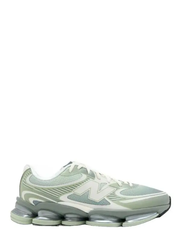 NEW BALANCE Round Toe Lace-up Sneakers - Gray