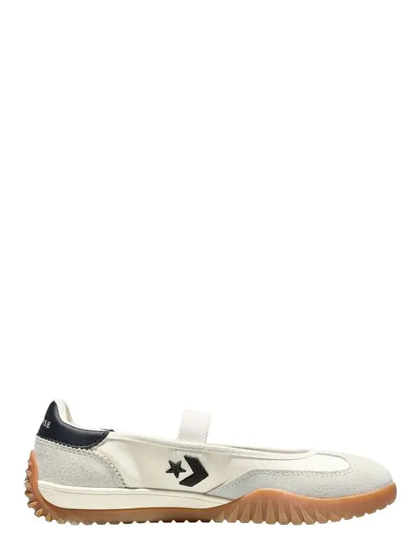 CONVERSE Run Star Trainer Ballet Flat - Tan