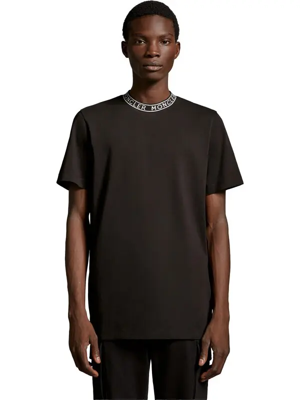 Moncler Logo T-shirt - Black