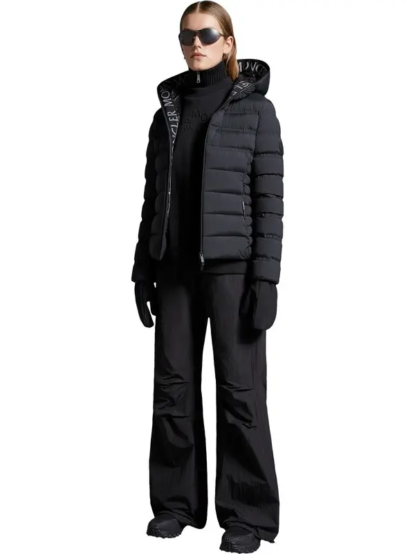Moncler Alete Short Down Jacket - Black