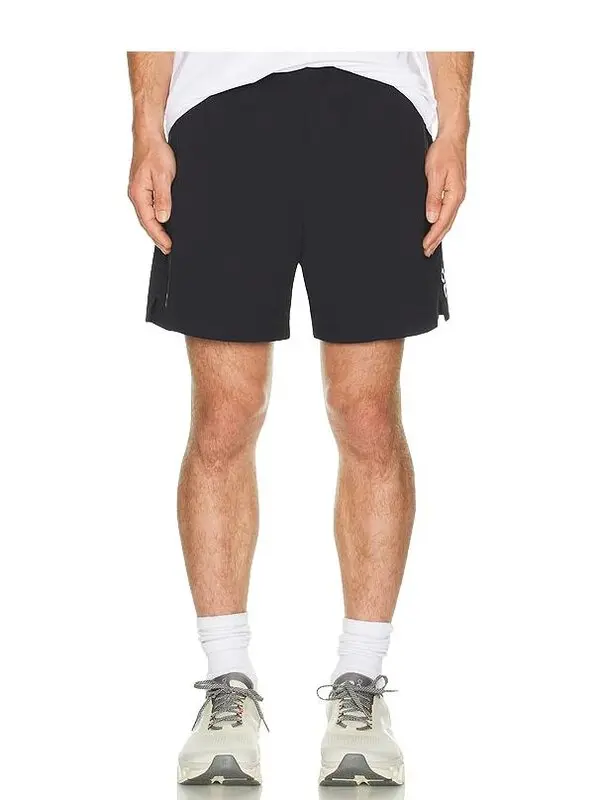 On 5 Core Shorts - Black