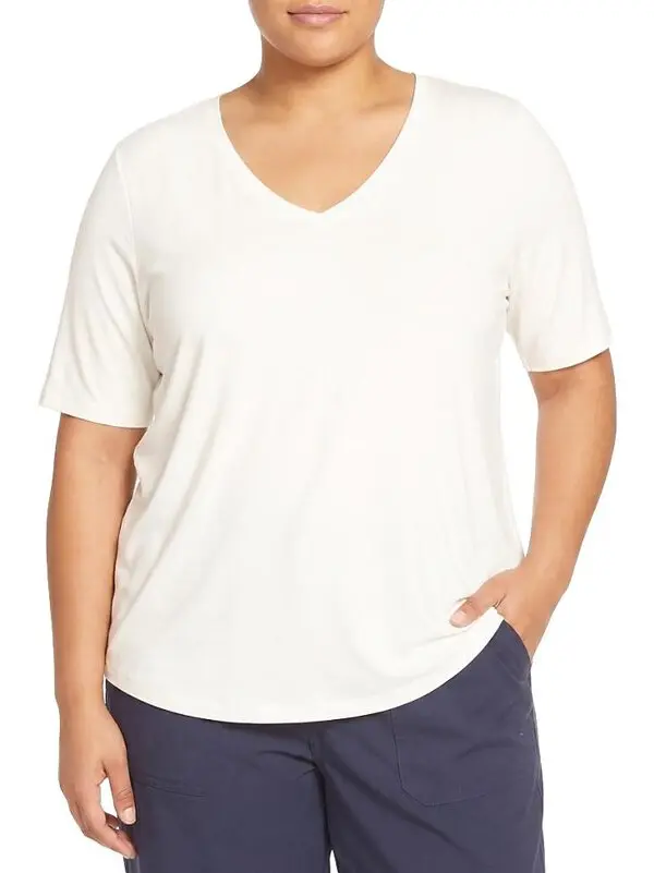 Universal Standard Lily Liquid Jersey V-neck Stovepipe Tee - White