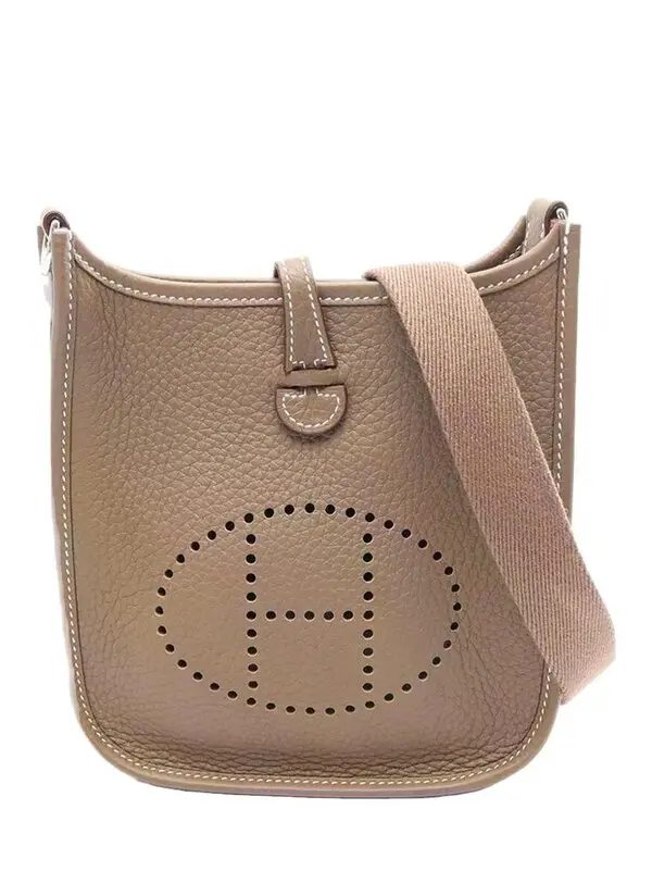 Hermès Evelyne 16 Amazone Crossbody Bag In Clemence Leather - Brown