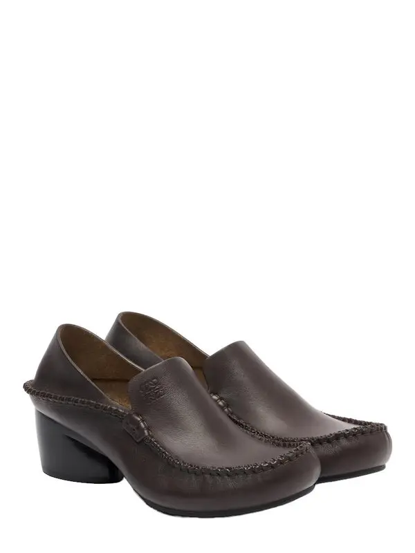 Loewe Oval Leather Loafer Pumps - Brown