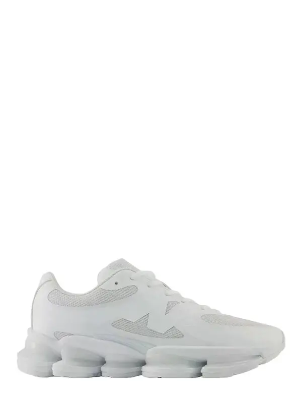 NEW BALANCE 2000 Sneakers - White