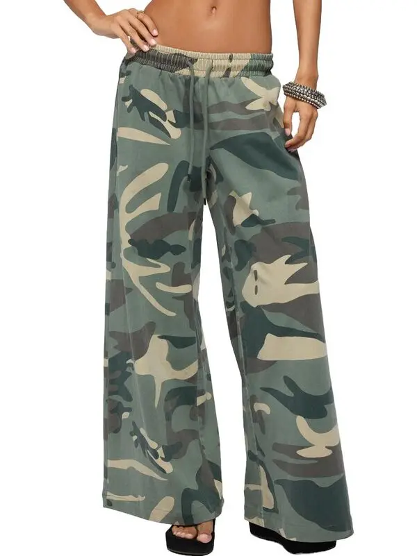 EDIKTED Allen Camo Wide Leg Sweatpants - Olive