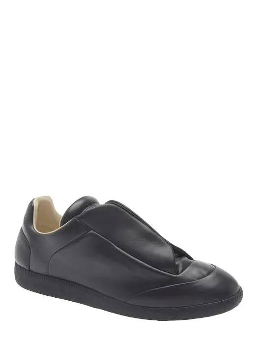 MAISON MARGIELA Future Low Top Sneaker - Black