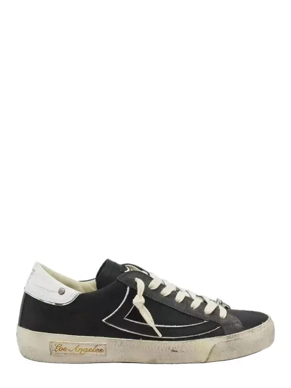 HTC LOS ANGELES Viper Stud-embellished Sneakers - Black