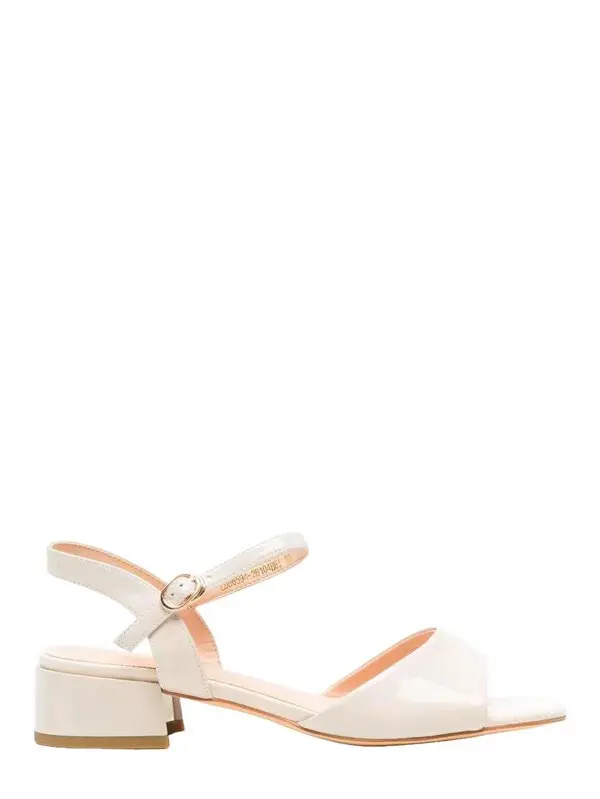 LINDA BAUMANN Patent Finish Buckle-fastening Sandals - Neutrals