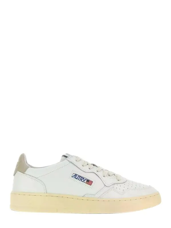 AUTRY Medalist Perforated Sneakers - White