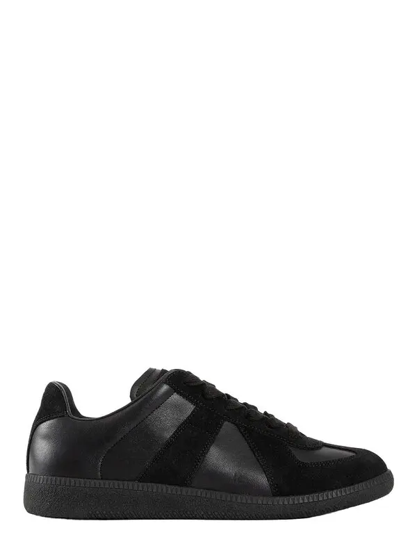MAISON MARGIELA Low Top Sneakers With Lace Closure - Black