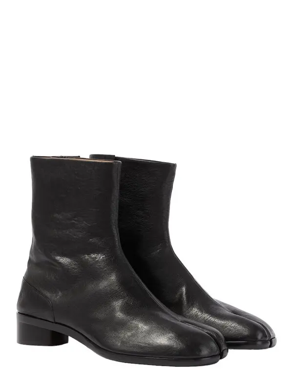 MAISON MARGIELA Tabi Leather Ankle Boots - Black