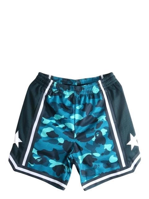 A BATHING APE Camouflage Relaxed Fit Shorts - Green