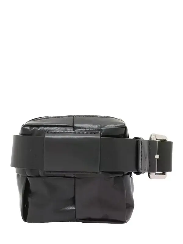 Bottega Veneta Paper Calfskin Intrecciato Cassette Belt Bag - Black