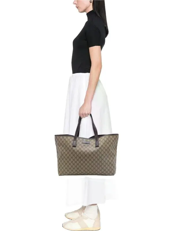 Gucci Gg Supreme Tote Bag - Neutrals