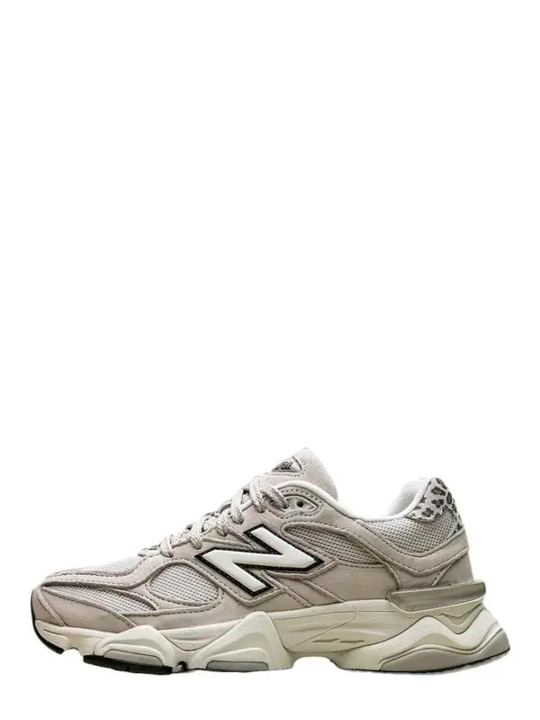 NEW BALANCE 9060 Sneakers - Neutrals