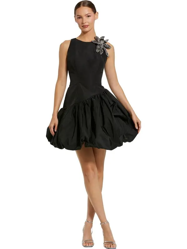 Mac Duggal Sleeveless Bubble Hem Mini Dress With 3d Floral Appliqu - Black